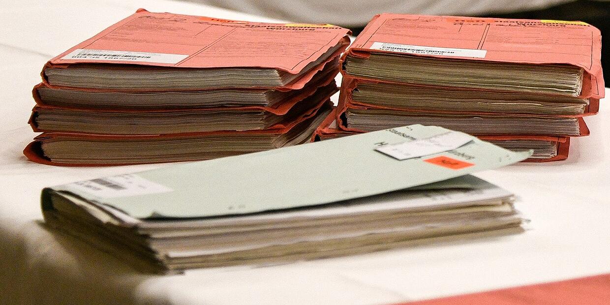 Offene Verfahren, hohe Aktenberge: Auch bei Staatsanwaltschaften in ...