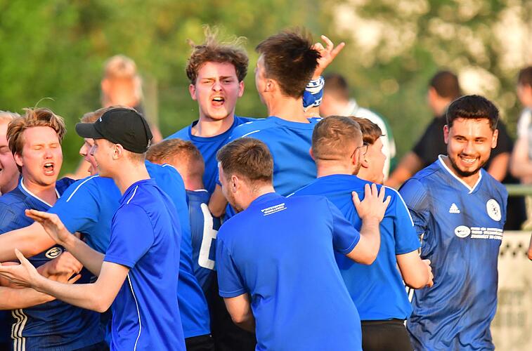 Fußball, A-Klasse: FC Fortuna Neuses feiert Aufstieg in Kreisklasse