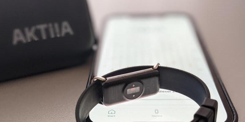 Blutdruckmessen (fast) unbemerkt: Das Aktiia-Armband im Test