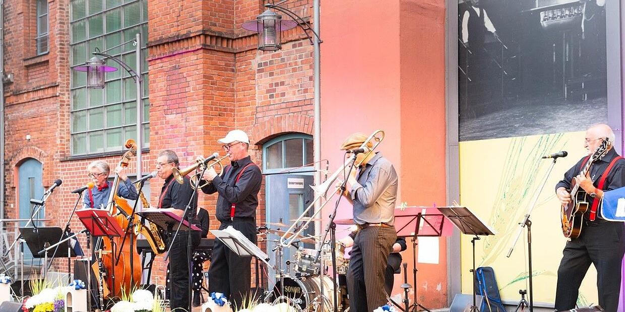 Finale furioso mit der Old Beertown Jazzband und Micha Winkler’s Hot ...