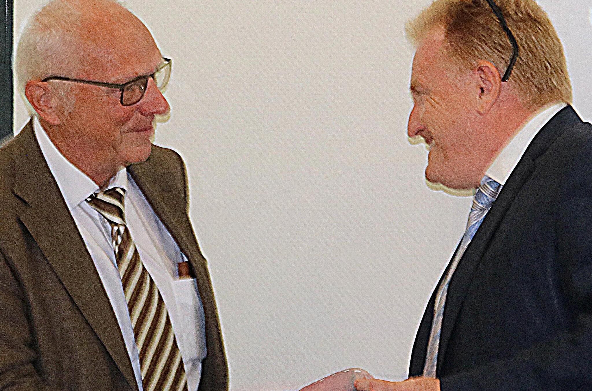 Maßbacher Marktgemeinderat Diethard Dittmar geehrt Thomas Schweizer ...