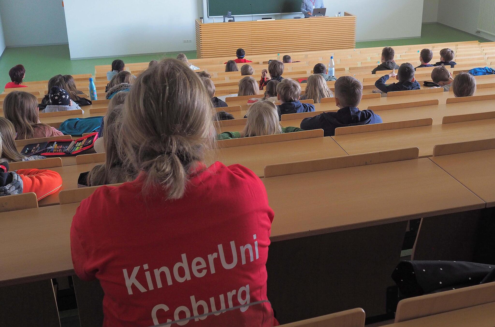 Kinder im Hörsaal: Kinderuni an der Hochschule Coburg
