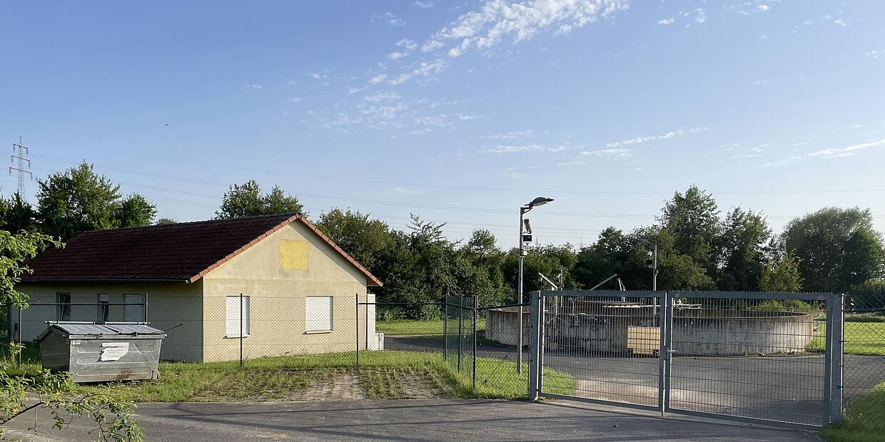 Die Mainfrankenpark-Kläranlage gehört nun der Gemeinde Biebelried ...