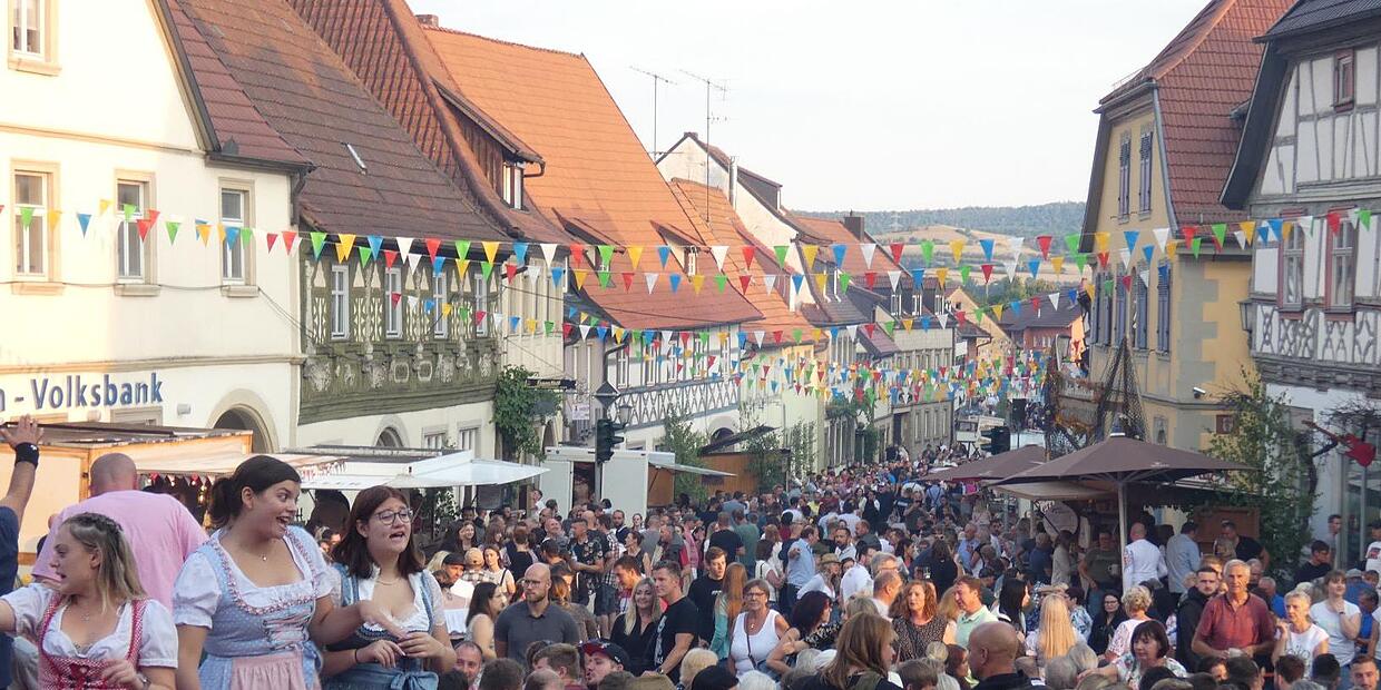 Zeiler Weinfest: Für die gestiegenen Kosten haben die meisten ...