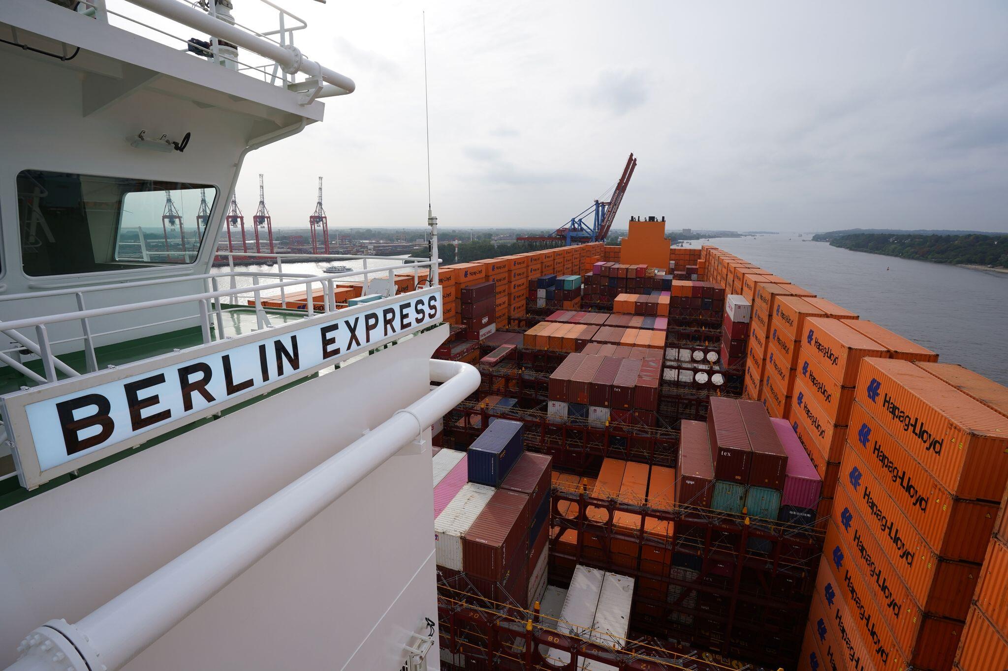 Hapag-Lloyd tauft Megafrachter - Kurs auf Klimaneutralität