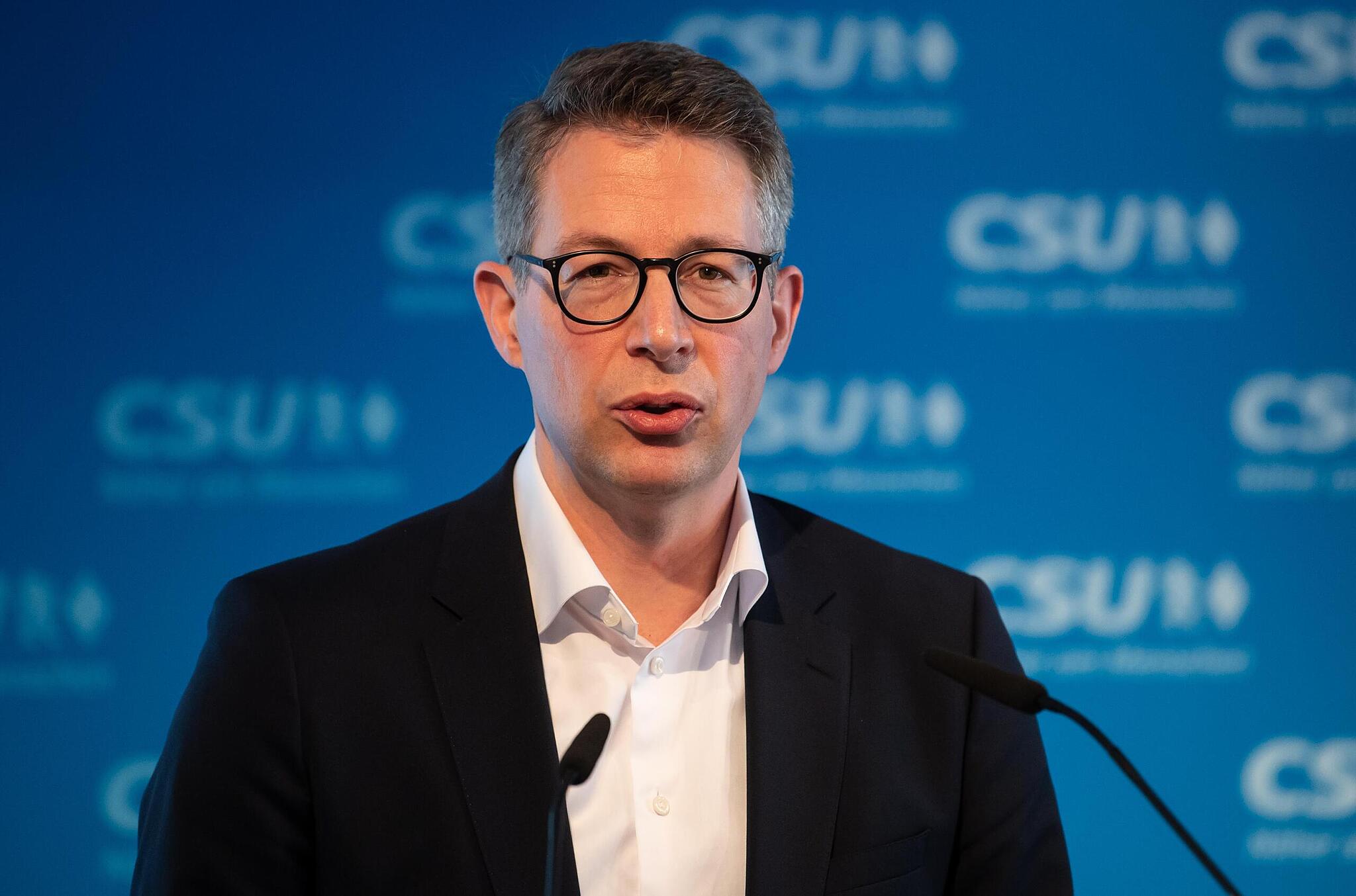 Wissenschaftsminister Markus Blume fordert mehr Engagement der ...