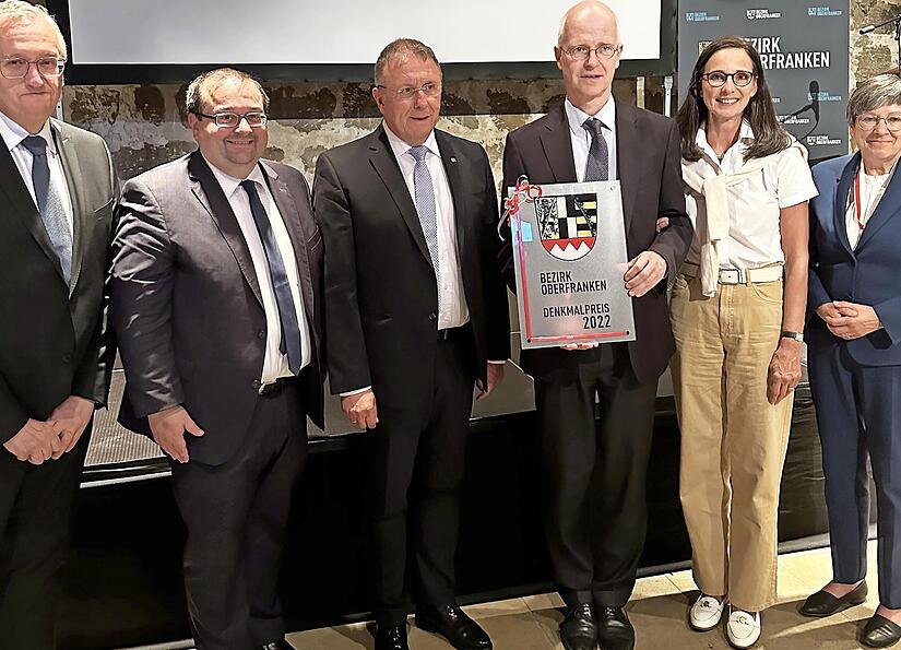 Maria Wiehle aus Pfaffendorf sowie Katja und Marco Schmidt aus Arnstein ...