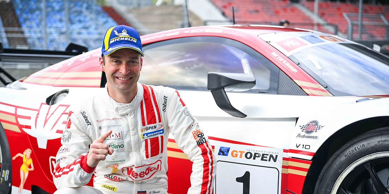 Christopher Haase gewinnt 300. Rennen der International GT Open