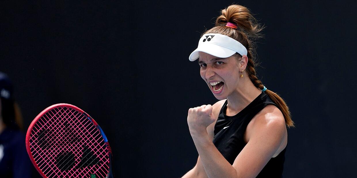 Korpatsch kämpft sich in Melbourne durch